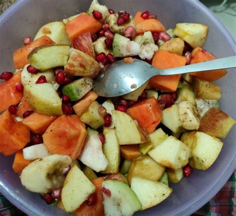 𝗧𝗿𝘆 𝗿𝗲𝗽𝗹𝗮𝗰𝗶𝗻𝗴 𝗼𝗻𝗲 𝗺𝗲𝗮𝗹 𝗮 𝗱𝗮𝘆 𝘄𝗶𝘁𝗵 𝗳𝗿𝘂𝗶𝘁𝘀🍇🍉🍓 Hardik Mehrotra