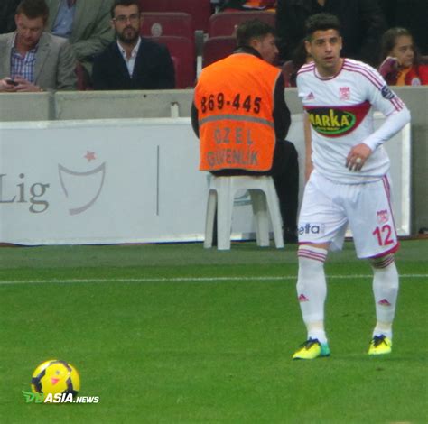 DBAsia News The Story Of The Brazilian Hero Who Failed At Real Madrid