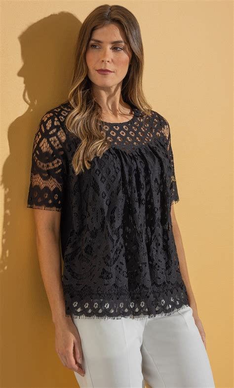 Short Sleeve Lace Top In Black Klass