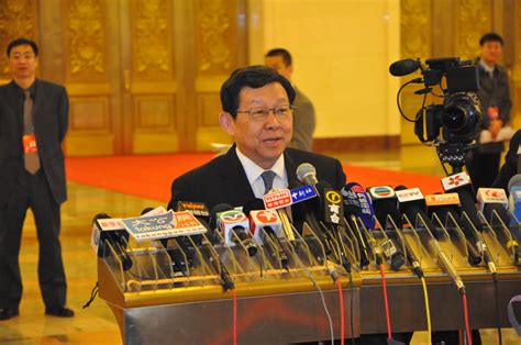 人大第三次全体会议：会前商务部部长陈德铭接受采访 中国人大新闻 人民网