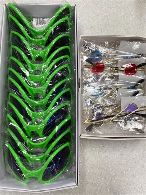 시나모롤 러블리키링 산리오 롤리팝사탕 산리오 1인용돗자리 인싸안경 외계인안경 전라북도 전주시 덕진구 인후동1가 비즈프로필