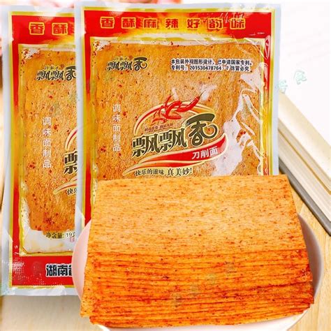 吃貨 Foods 網紅零嘴 香飄飄 兒時經典零食 手撕小辣片 8090后懷舊 解饞聚會小吃 追劇零食 休閒零食 蝦皮購物