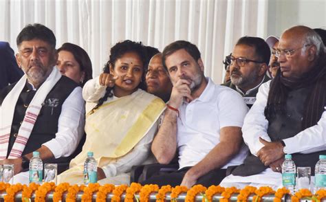 Hemant Soren Takes Oath As 14th Cm Of Jharkhand In Presence Rahul Kharge