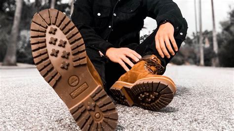 Total 33 Imagen Outfit Con Botas De Trabajo Abzlocal Mx