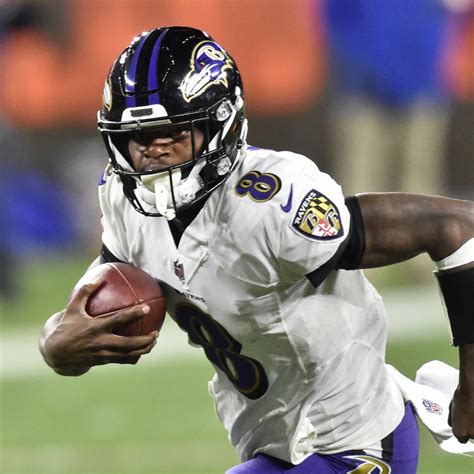 Lamar Jackson Responds To Twitter Trolls Bathroom Meme After Ravens