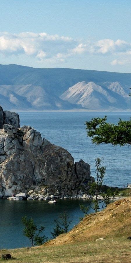 Обои на рабочий стол Озеро Пейзаж Вода Земля природа Остров Гора Природа Дерево 251549