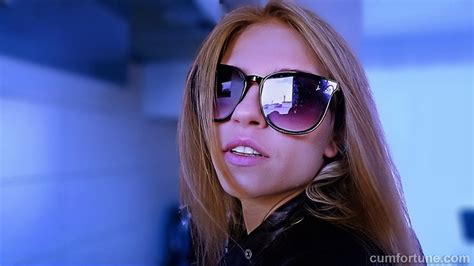 Slim Bonnie Fucks And Sucks For A Facial 29 Photos