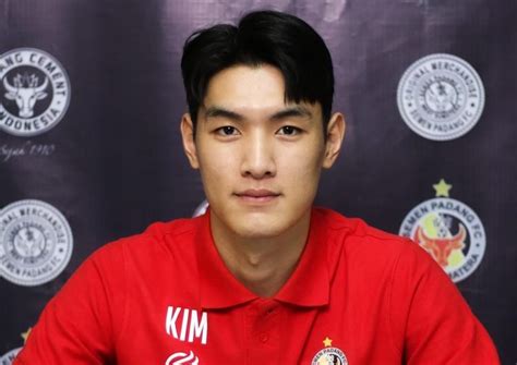 Mengenal Kim Min Gyu Bek Jangkung Rekrutan Baru Semen Padang Fc Kata