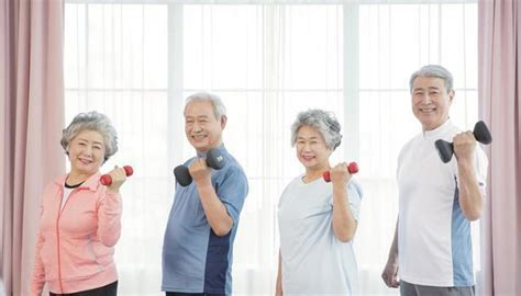 胃癌一查就是晚期？其实吃饭早给了暗示！有3个迹象，请尽早就医