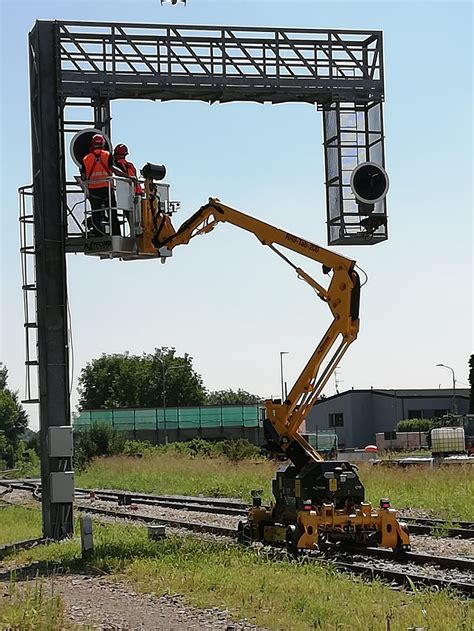 Platform Basket Rr9 200 Rail Spider Mewp Rail Spiderlift