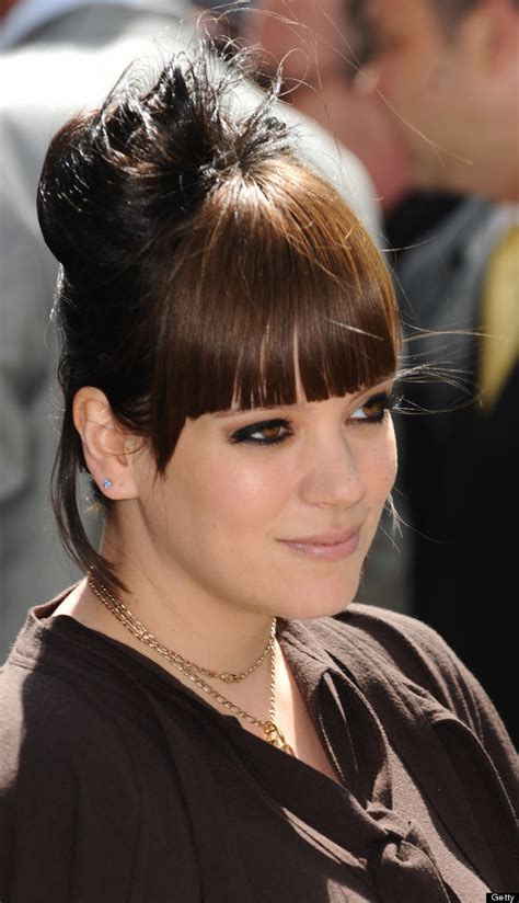 Lily Allen Cuts Her Hair Dyes It Black Looks Incredibly Cute