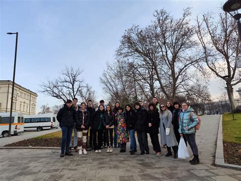 Образователно посещение в българския парламент Училищното настоятелство към НПМГ София