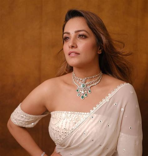 अनीता हस्सनंदनी का ट्रांसफॉर्मेशन देखकर फैंस के साथ साथ सेलेब्स भी है