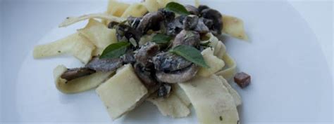 Creamy Mushroom Pasta Sauce Recipe