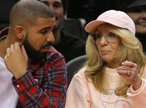 Xxxtentacion Disrespecting Drakes Mom On Twitter Is He Going Too Far