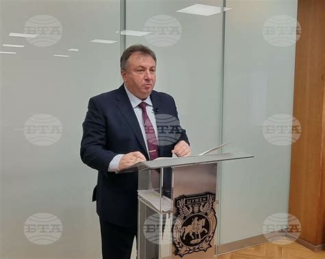 Кметът на Шумен информира политическите сили от Общинския съвет че над 100 от предложенията им