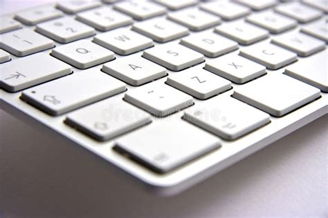Tastatur Auf Weißem Hintergrund Stockfoto Bild Von Taste Alphabet