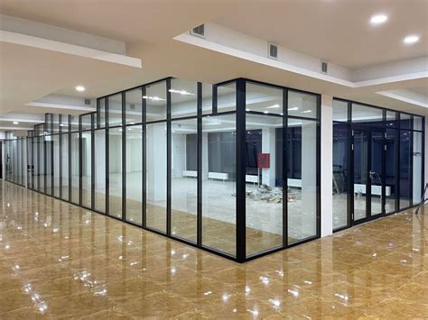 Interwall Llc Манай компани нь шилэн хаалт хана хаалгыг чанарын өндөр түвшинд баталгаа гарган