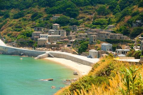 【馬祖南北竿環島 3 日遊】 魔幻海洋藍眼淚、北海坑道探索、芹壁聚落古厝 Kkday