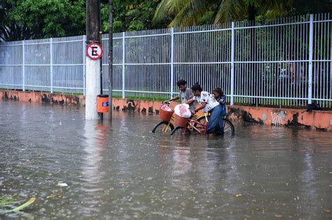 Chuva Forte Causa Alagamento Em Vários Pontos Da Grande Vitória A Gazeta