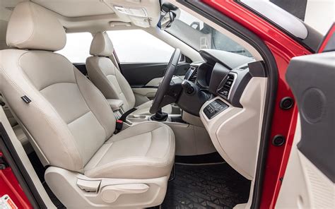 Mahindra Xuv300 Bootspace With Split Seat Folded Mahindra Xuv300 Images