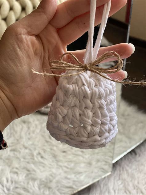 Плетени „Коледни камбанки“ Крокодил бг