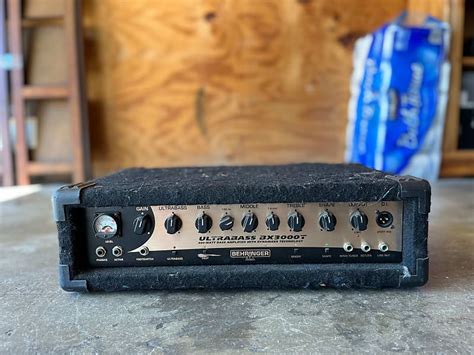 Behringer Ultrabass Bx3000t Reverb