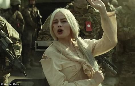 Margot Robbie S Harley Quinn Strips To Underwear In Suicide Squad