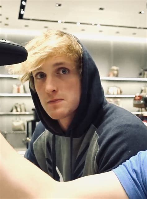 Pin Tillagd Av Vada Popham På Logan Paul