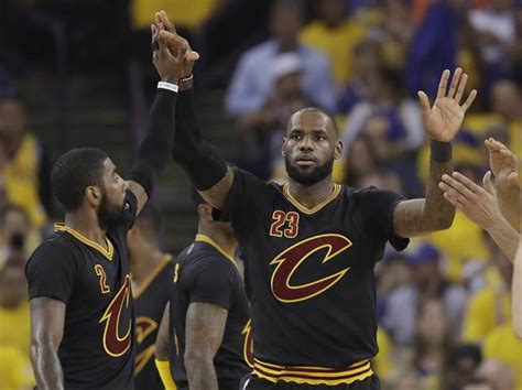 Nba》詹皇不爽厄文主因曝光 讓他變壞人？ 體育 中時新聞網