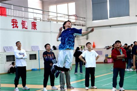 五乐育人：“羽”你乐动 满“新”欢喜——研究生“迎新杯”羽毛球比赛圆满落幕 榆林学院研究生院