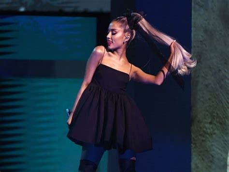 How To Recreate The Ariana Grande Ponytail In 4 Steps Layla Hair