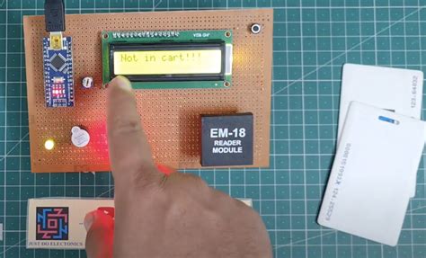 Smart Shopping Trolley Using Arduino