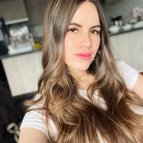 DANIELA RIVAS Danielarivascu Threads Say More