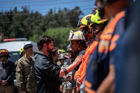 Lluvia De Cenizas Y Fuego Feroz Aumentan A 24 Los Muertos Por Los