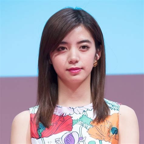 池田エライザ、国宝級の“顔はめ”shotに反響殺到！中条あやみも「えらい可愛い太陽の塔やなぁ」と絶賛 Webザテレビジョン