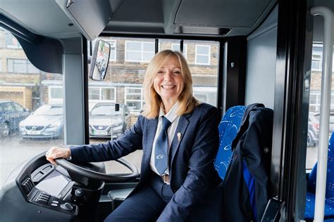 Mayor Launches New Bradford Circular Bus Service The Yorkshire Press