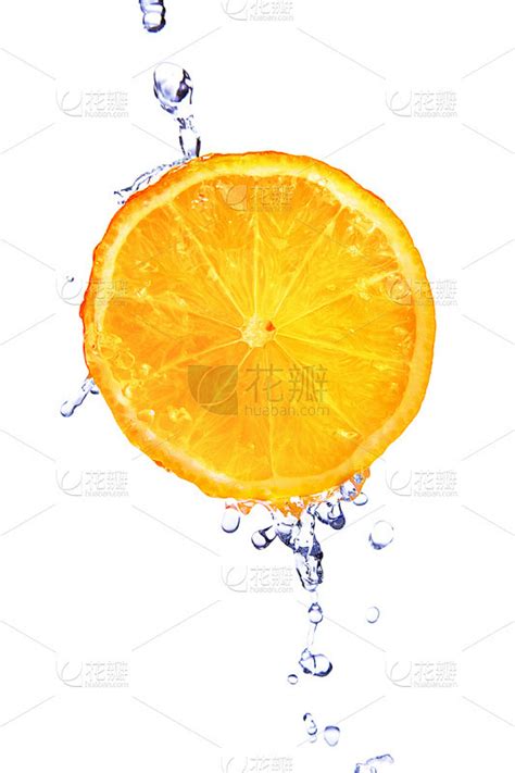 水橙子水滴清新垂直画幅水果无人果汁背景分离特写