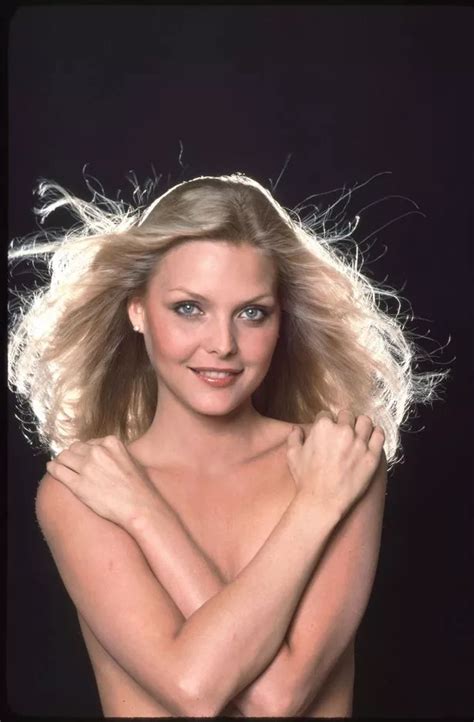 Michelle Pfeiffers Life Sex Symbol To Brainwashing Cult Daily Star