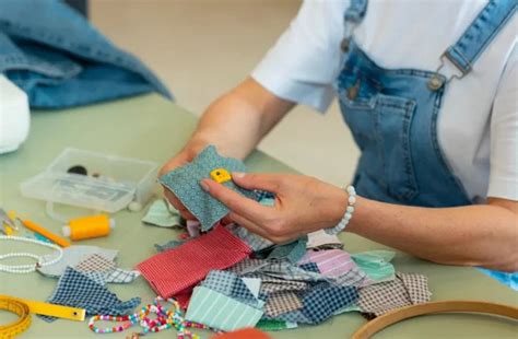 25 Easy Diy Fabric Scrap Projects Use Leftover Scrap Fabric