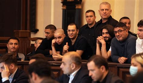 გარდაბნის კრიმინალური პოლიციის უფროსის გიორგი ჯანიკაშვილის განცხადებით სამსახურებრივი ფორმა