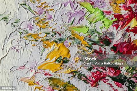 페인트의 브러시 스트로크 캔버스에 다채로운 유화 추상 미술 배경 그리기에 대한 스톡 사진 및 기타 이미지 그리기 노랑 다중 색상 Istock