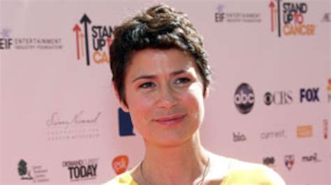 Maura Tierney Returns To Tv After Breast Cancer Fight