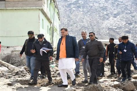 Cm Dhami Visits Kedarnath Shrine Takes Stock Of Char Dham Yatra