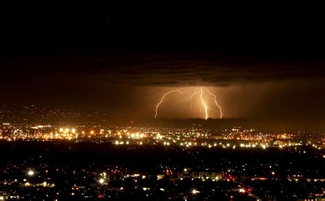 Atomic Thunder Wallpapers 4k Hd Atomic Thunder Backgrounds On
