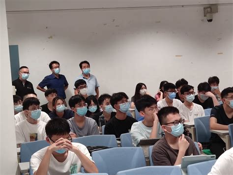 新学期首日线下上课视察工作 计算机科学与技术学院 软件学院网络空间安全学院