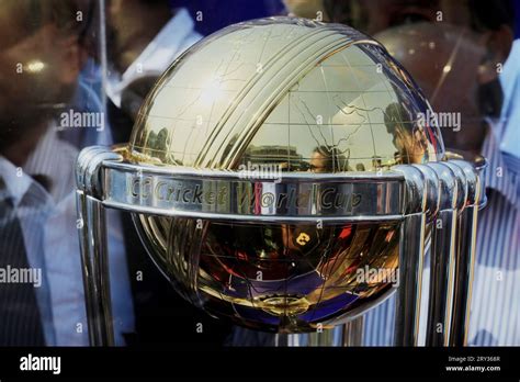 Icc Cricket World Cup Trophy Hi Res Stock Photography And Images Alamy