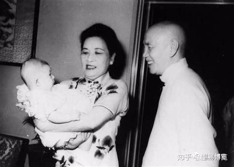 蒋经国与孙女蒋友梅 知乎