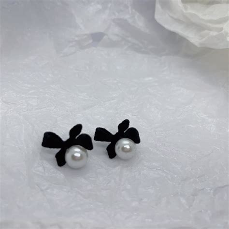 당일출고 러블리 공주 벨벳 리본 진주 귀걸이 여성스러운 고급 겨울 에이블리