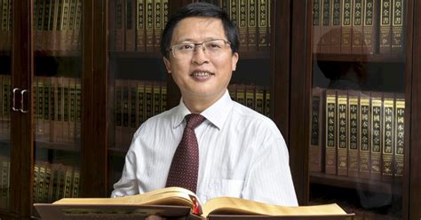 成都中医药大学药学院
